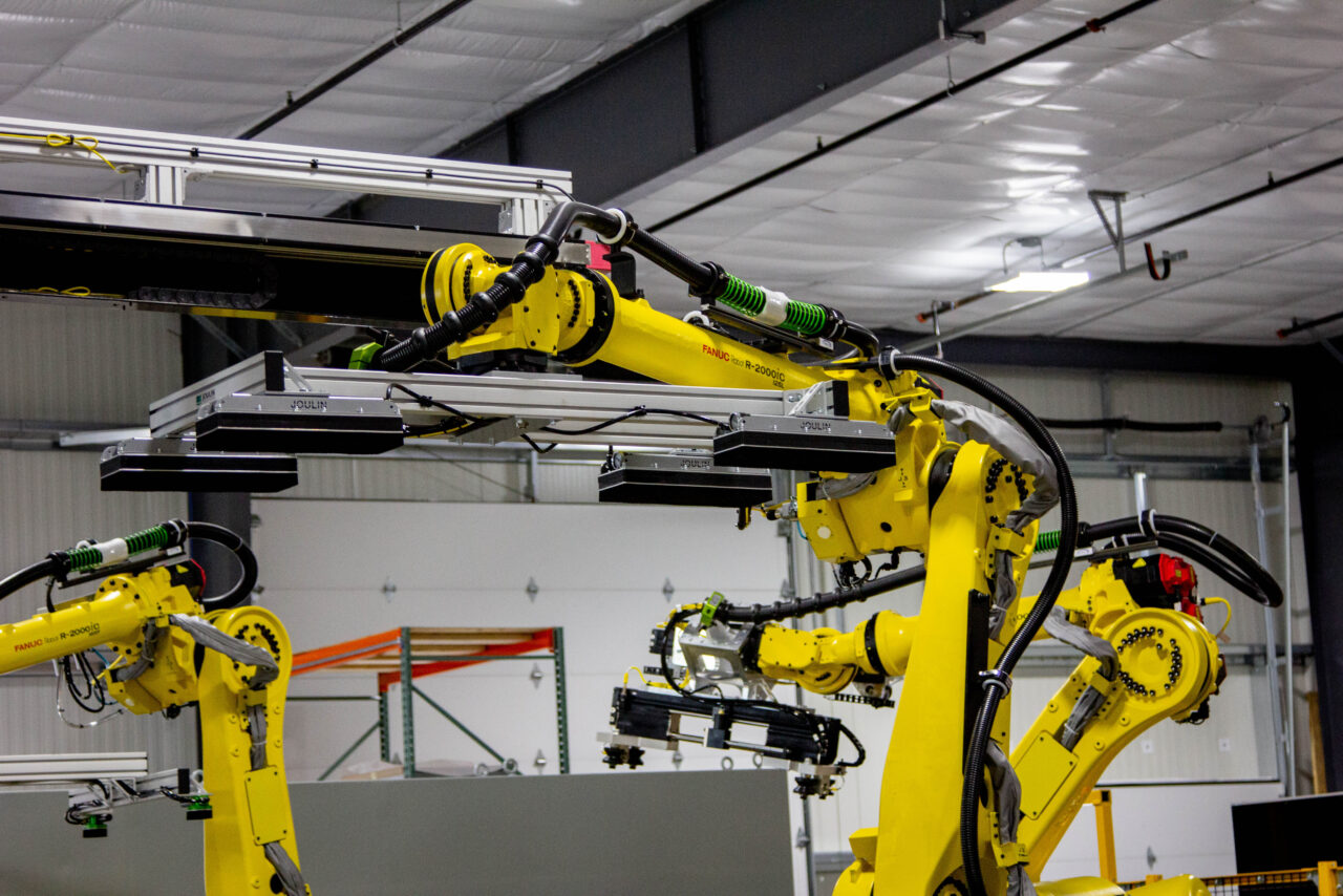 How Customizing Mobile Palletizing Cells Helps Mitigate Labor Shortages ...